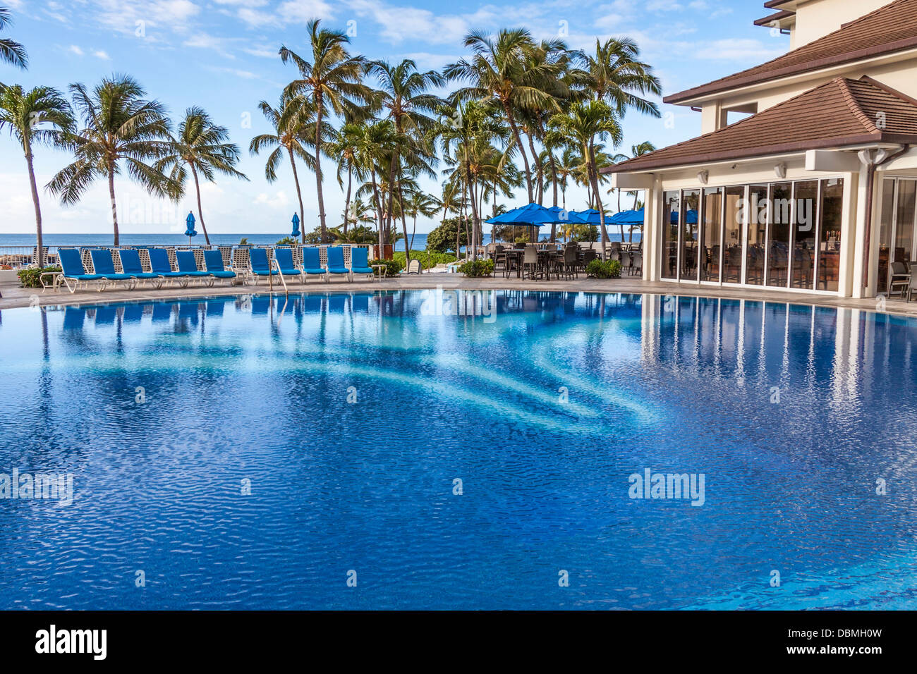 Marriott swimming pool hi-res stock photography and images - Alamy