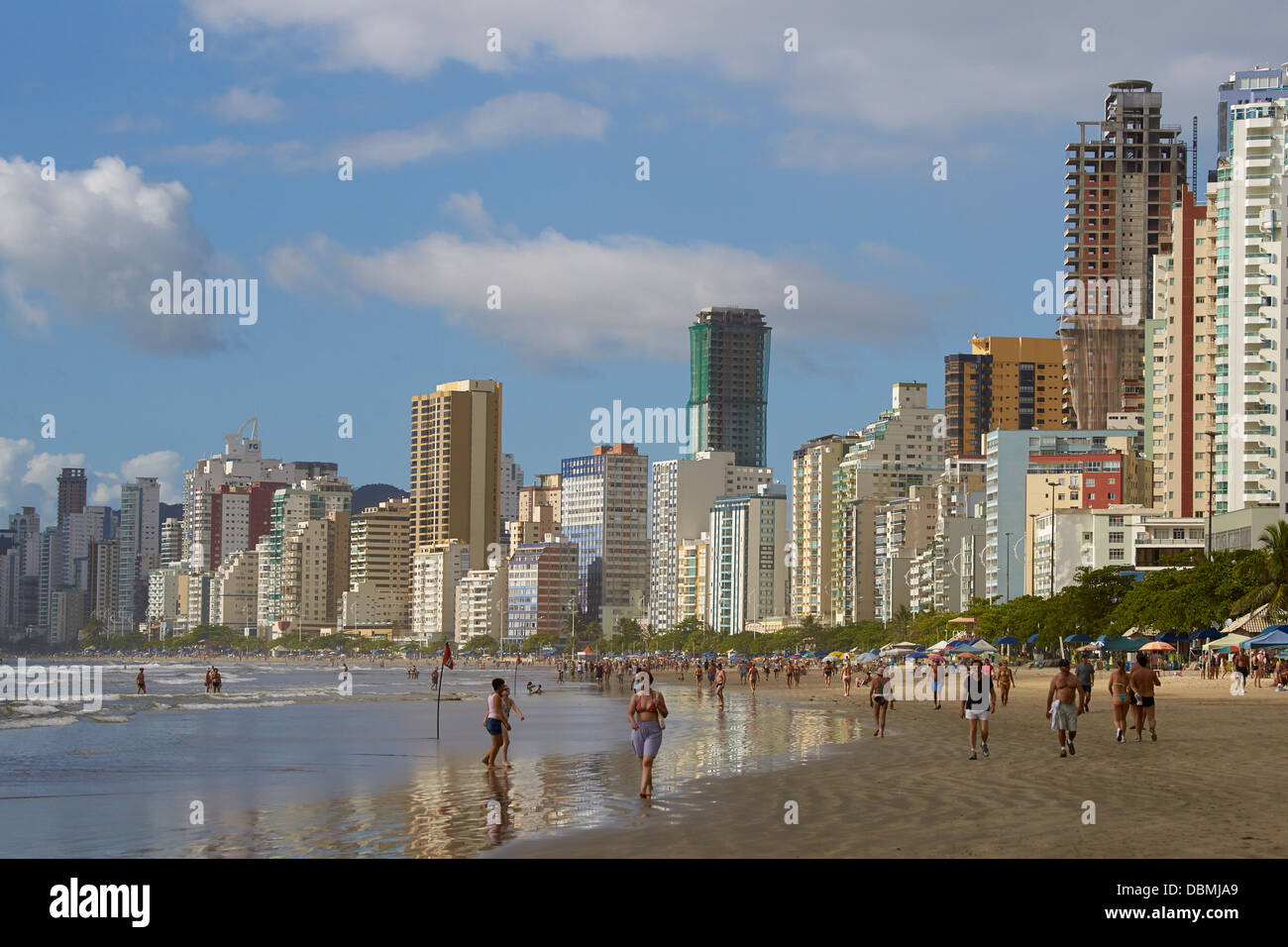 Central Beach of the brazilian seaside resort Balneario Camboriu Stock ...