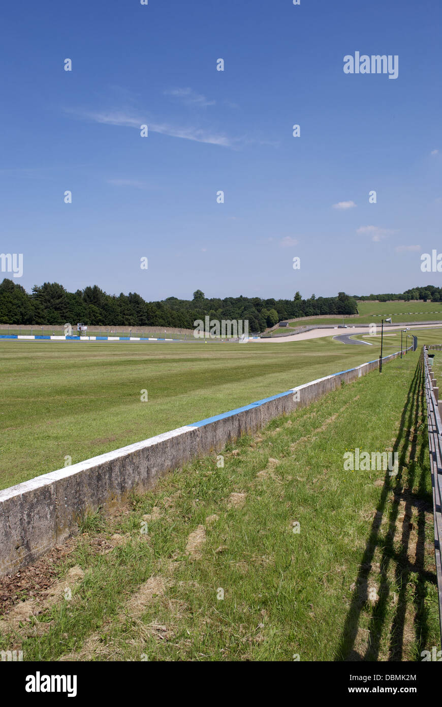downhill stretch at donnington park race track Stock Photo - Alamy