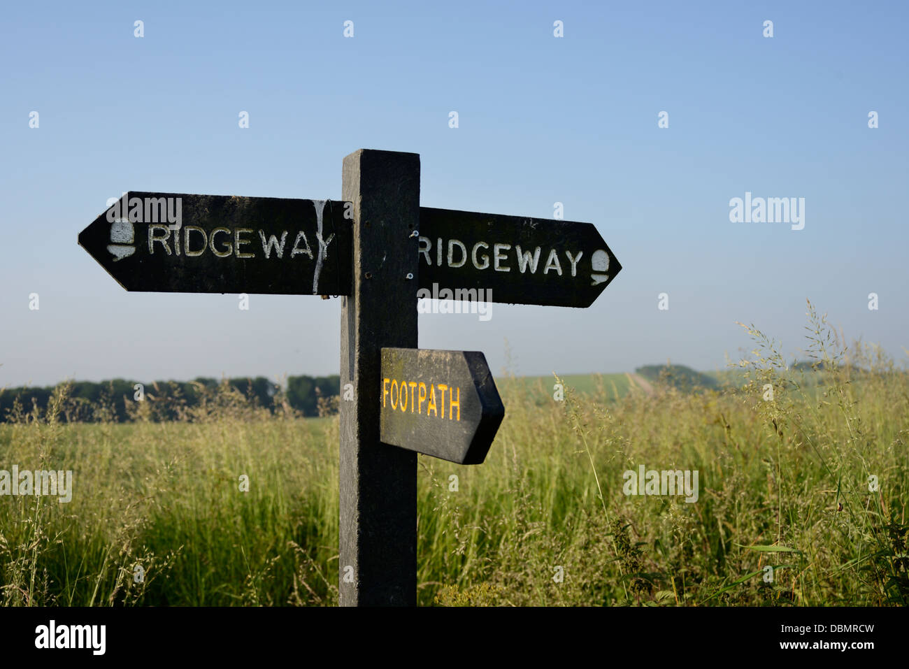 Pathway signs hi-res stock photography and images - Alamy