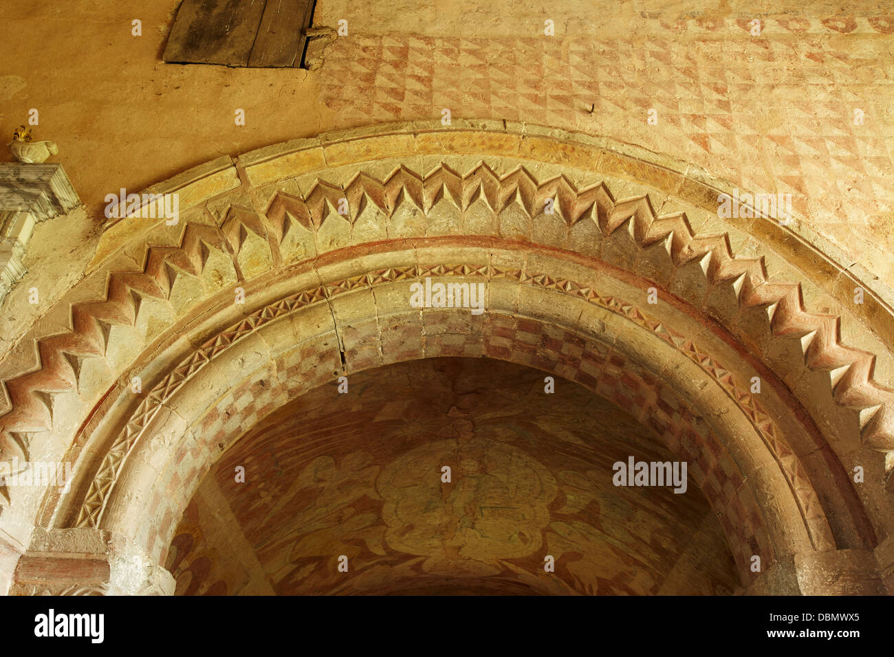 Norman arch england hi-res stock photography and images - Alamy