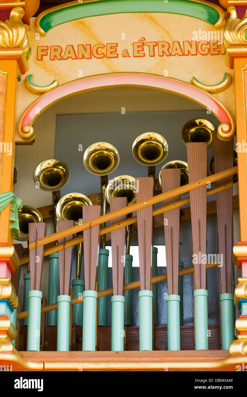 Organ figures hi-res stock photography and images - Alamy