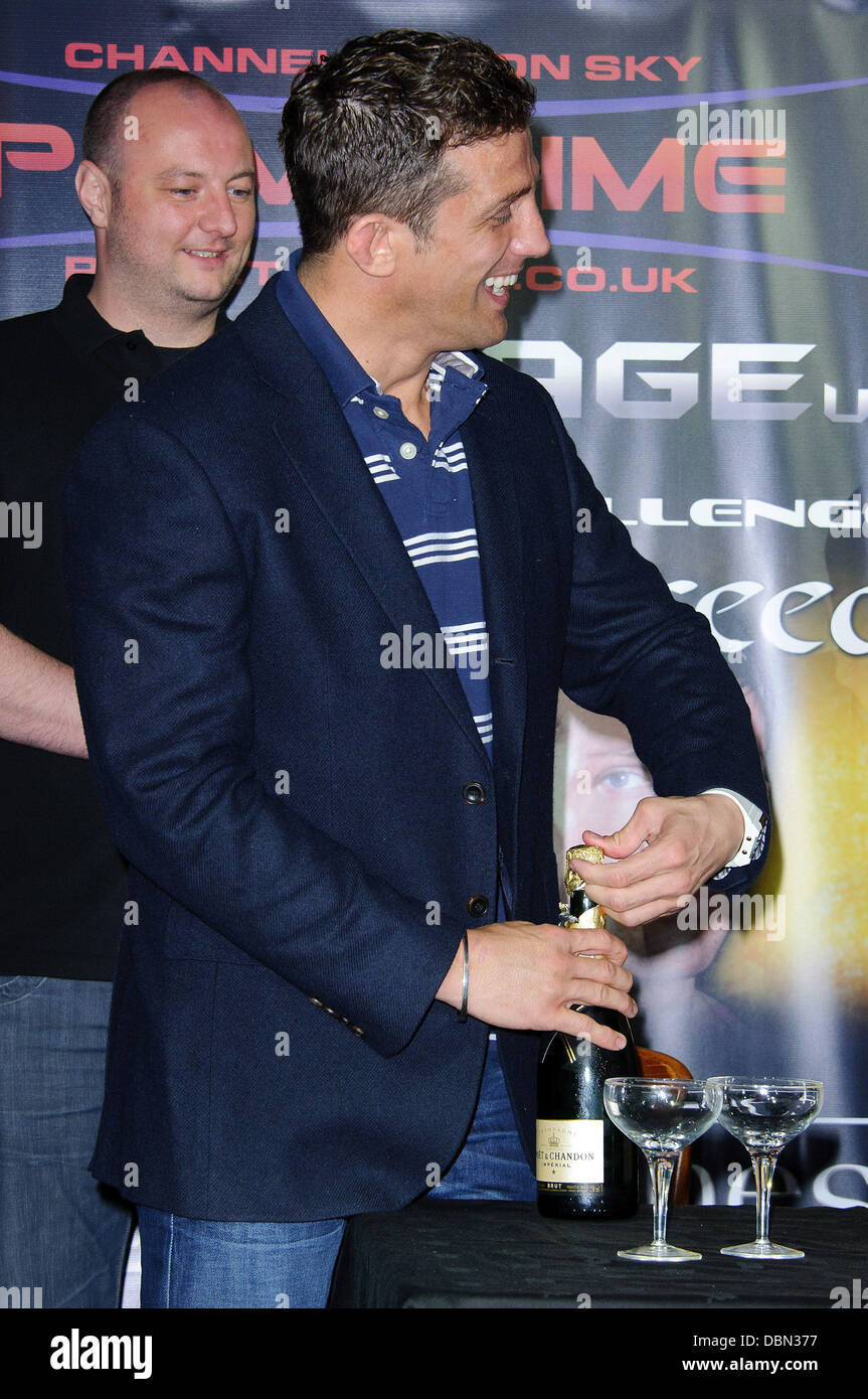 Jason reid hi-res stock photography and images - Alamy