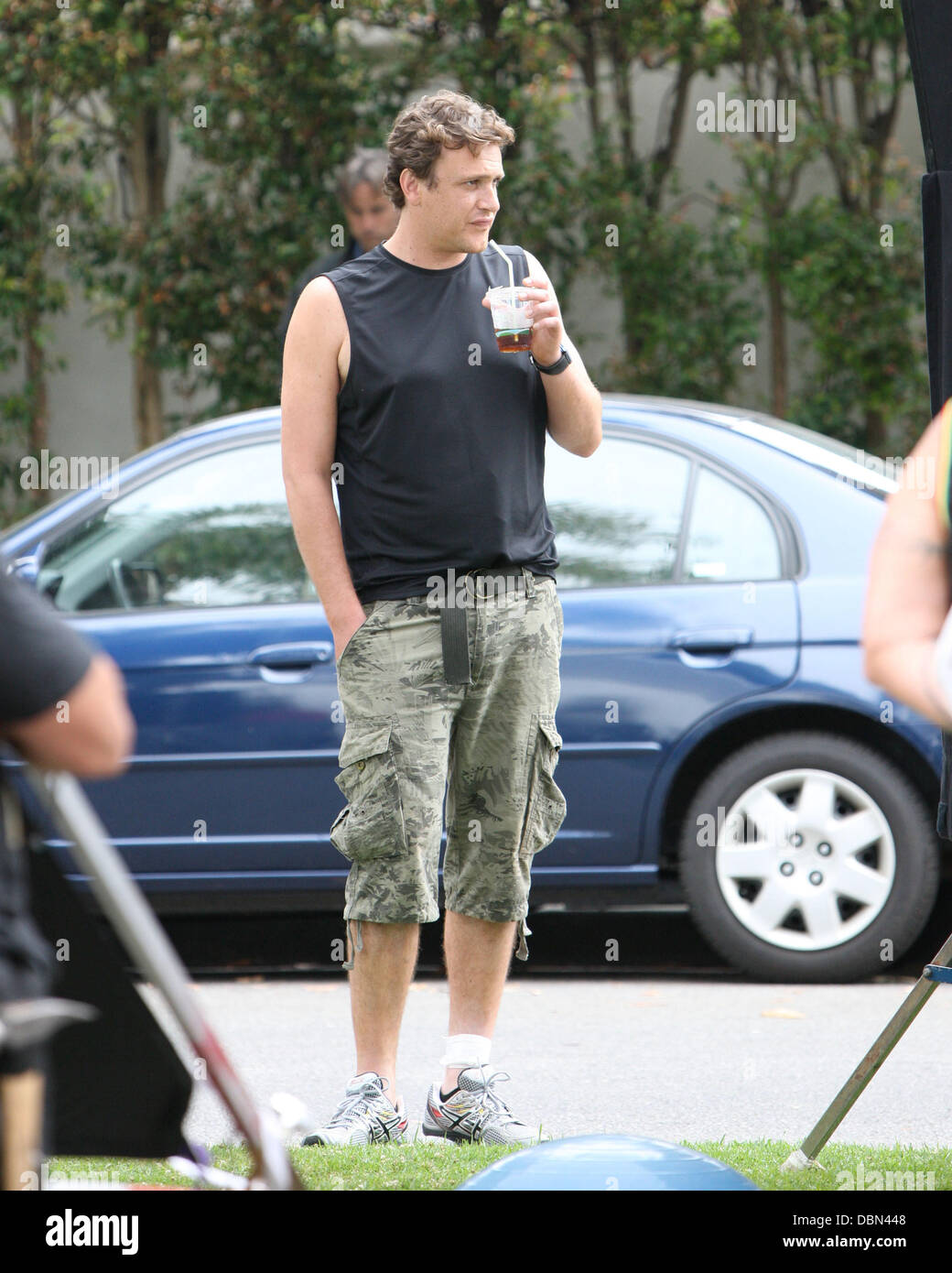 Jason Segel shooting a workout scene in a Santa Monica park while on ...