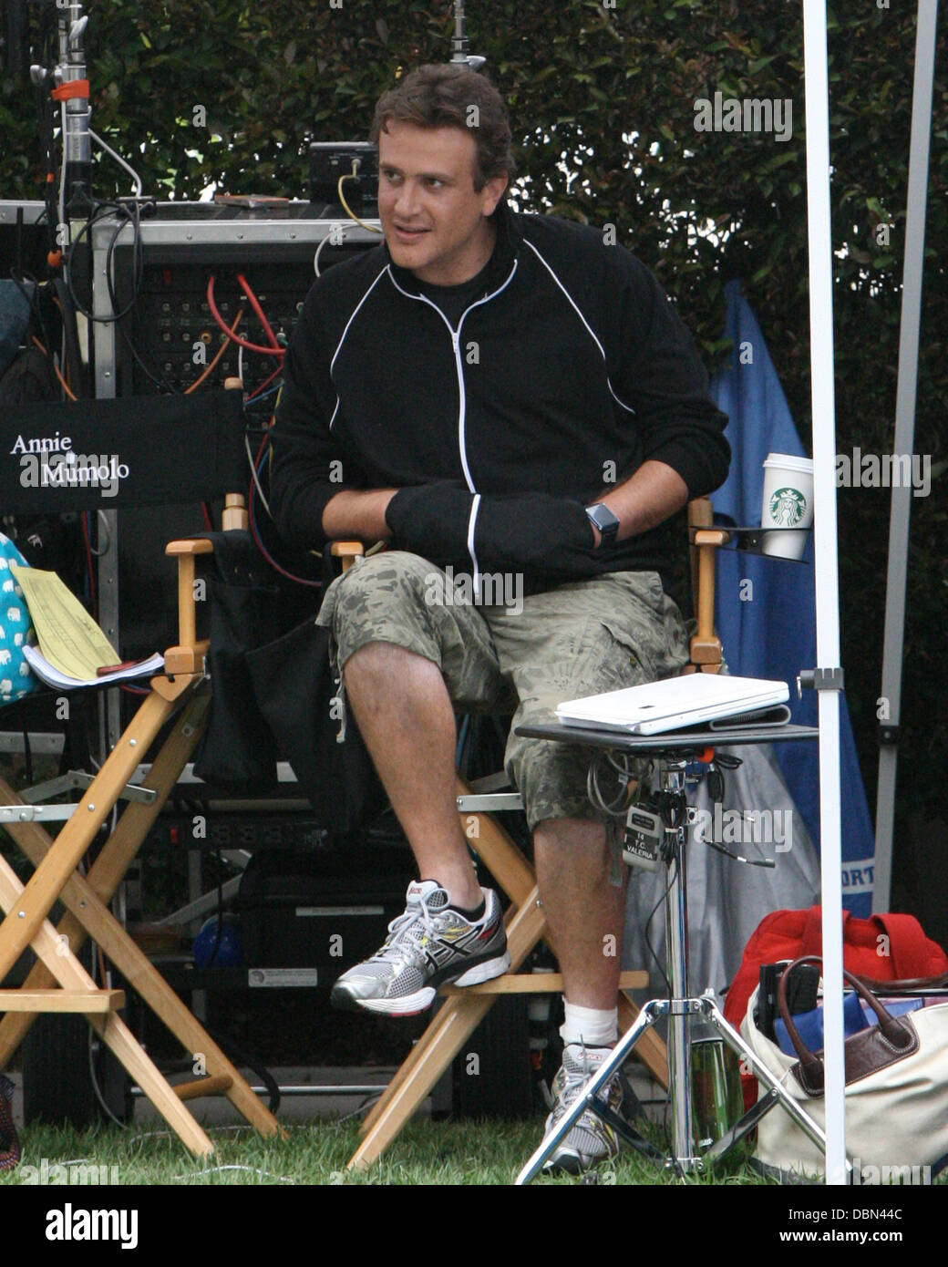 Jason Segel shooting a workout scene in a Santa Monica park while on ...