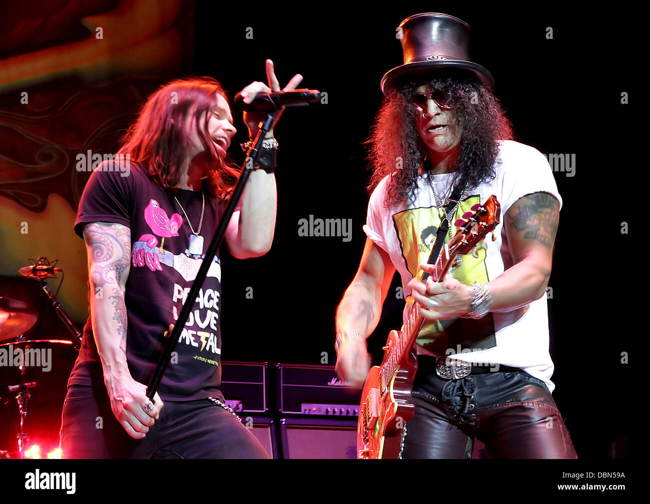 Myles kennedy slash hi-res stock photography and images - Alamy
