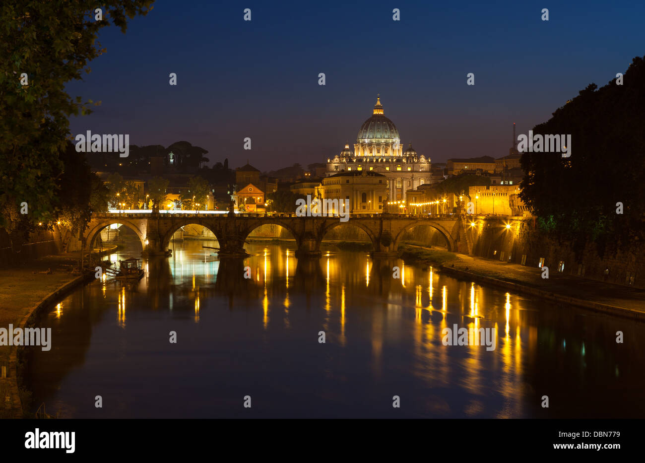St angelo bridge in rome hi-res stock photography and images - Alamy