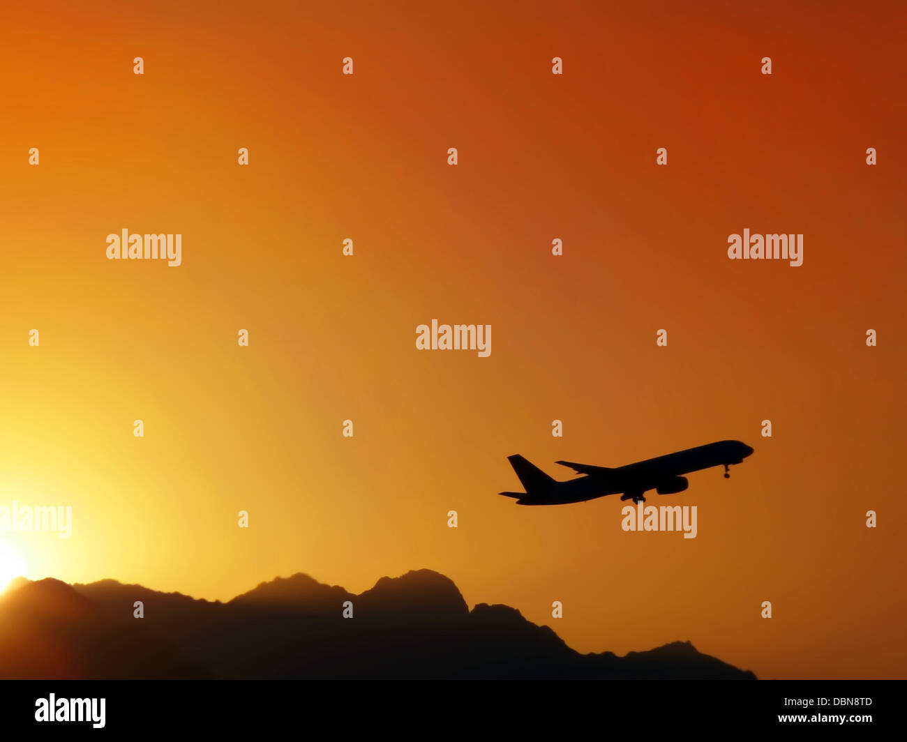 Airplane Flying Up Stock Photo Alamy airplane-flying-up-stock-photo-alamy
