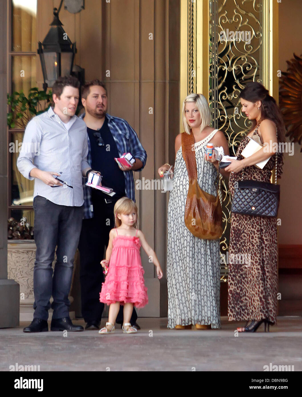 Tori Spelling and daughter Stella McDermott outside their hotel Los ...