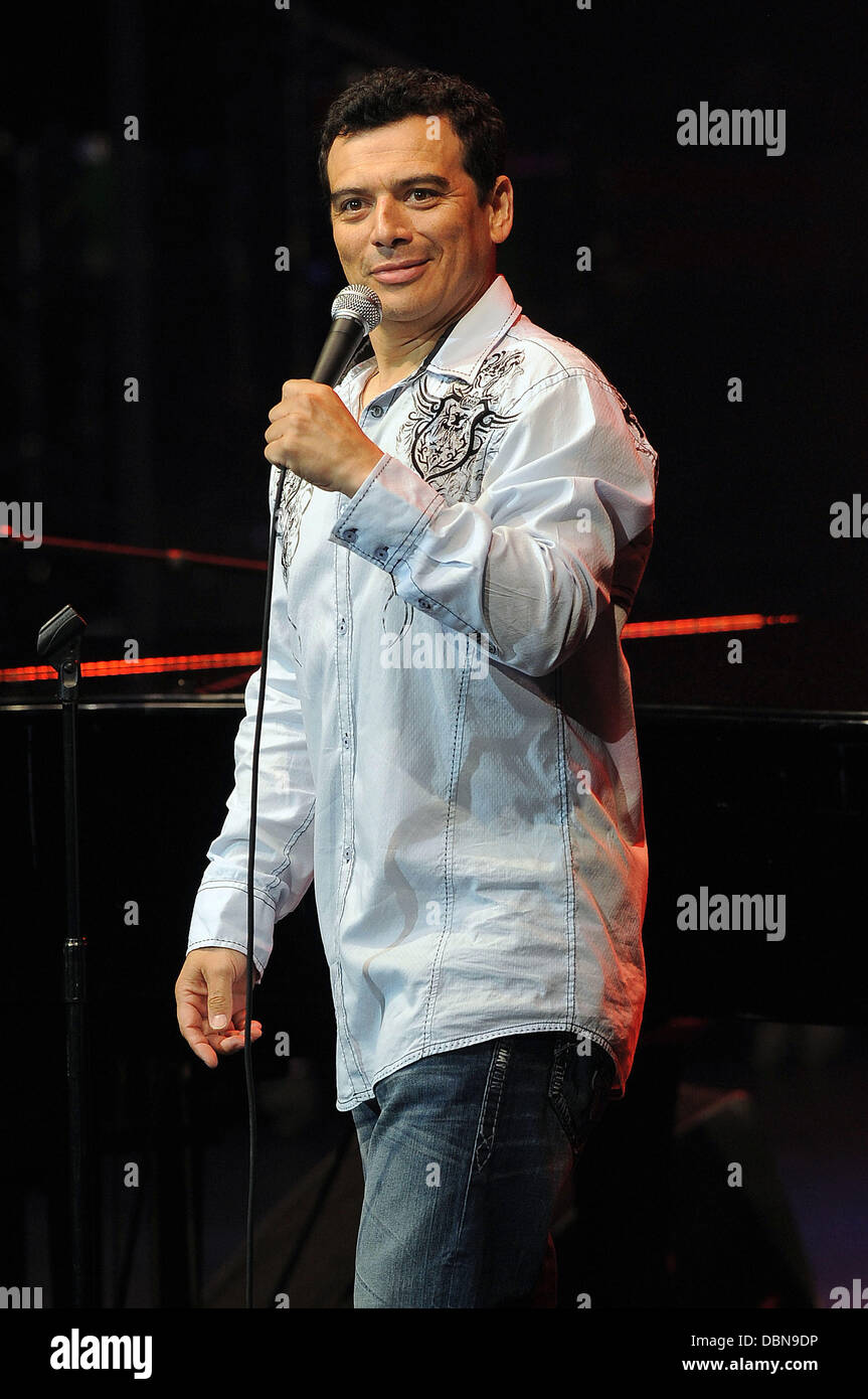 Carlos Mencia Zo's Summer Groove Hard Rock Hotel & Casino Comedy Show ...