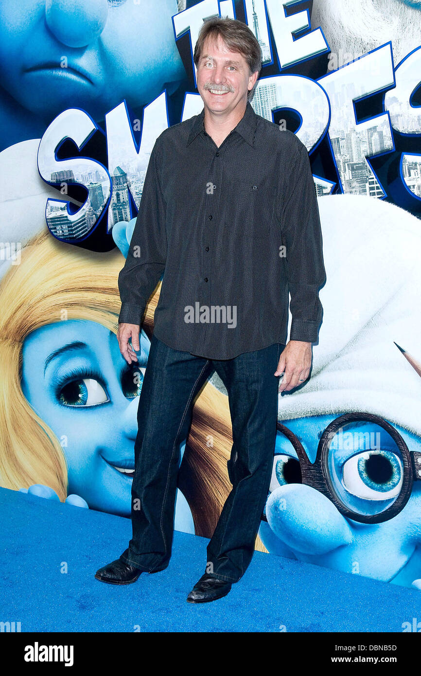 Jeff Foxworthy, 'The Smurfs' world premiere at the Ziegfeld Theater ...