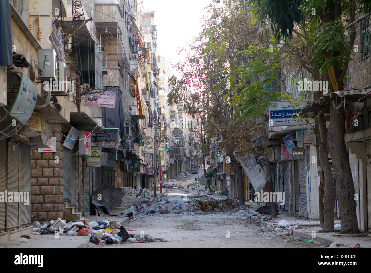 Free syrian army street civilian hi-res stock photography and images ...