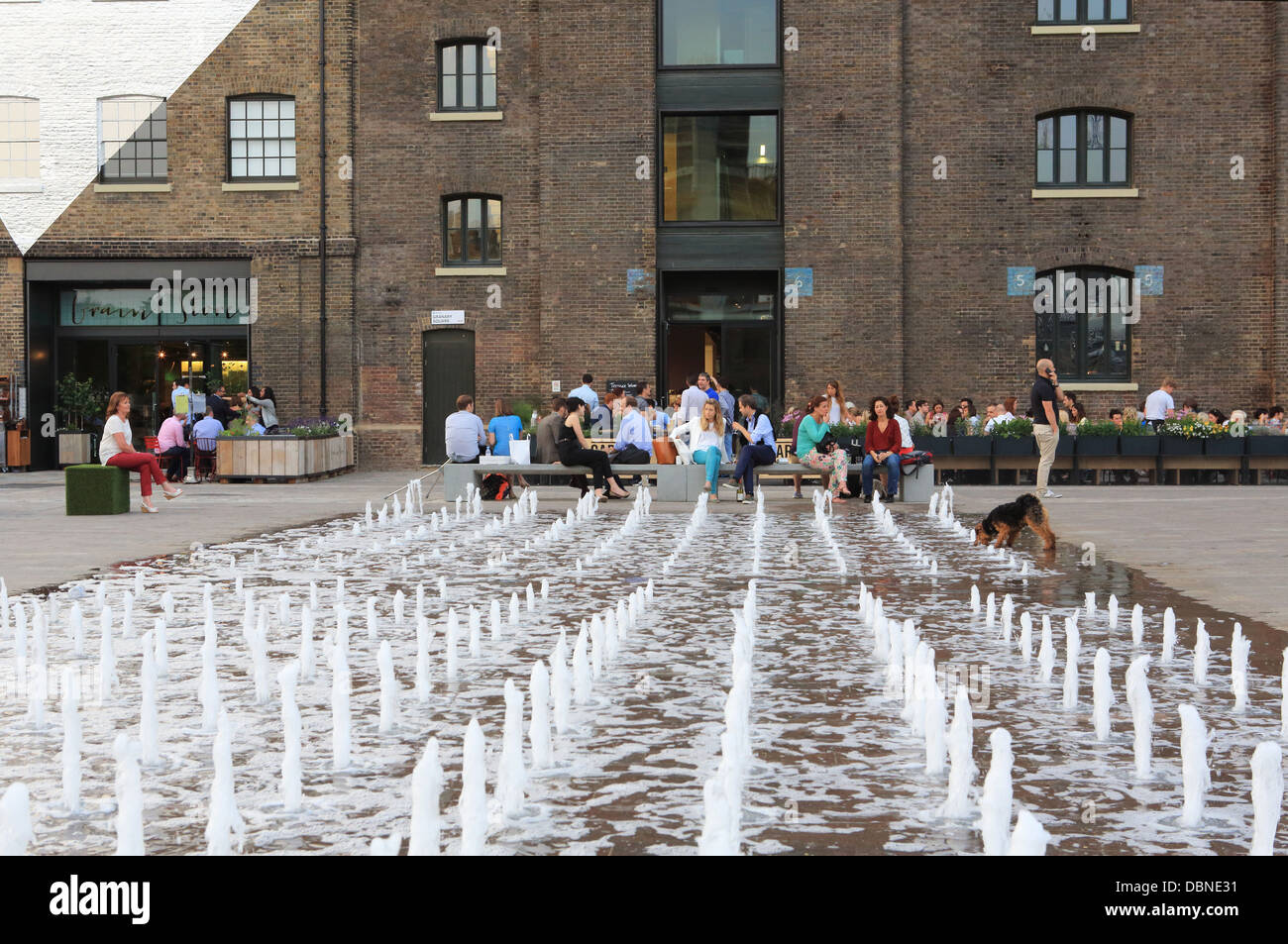 Trendy granary square kings cross hi-res stock photography and images ...