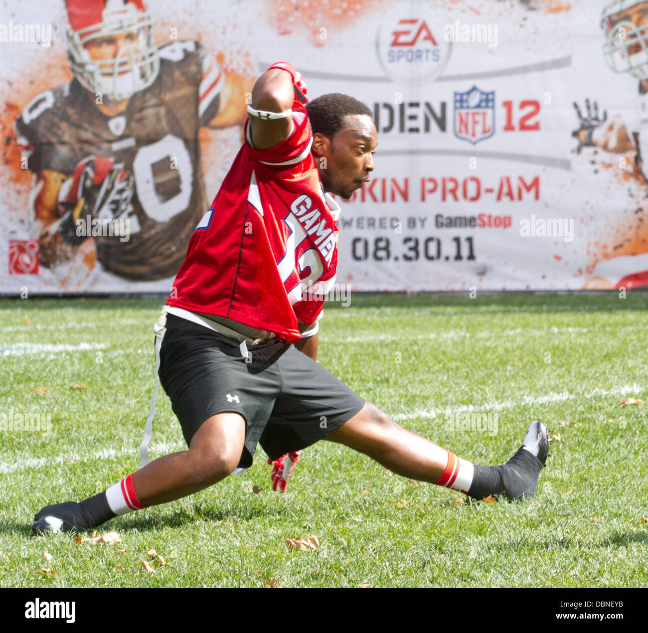 Anthony mackie ea sports madden hi-res stock photography and images - Alamy