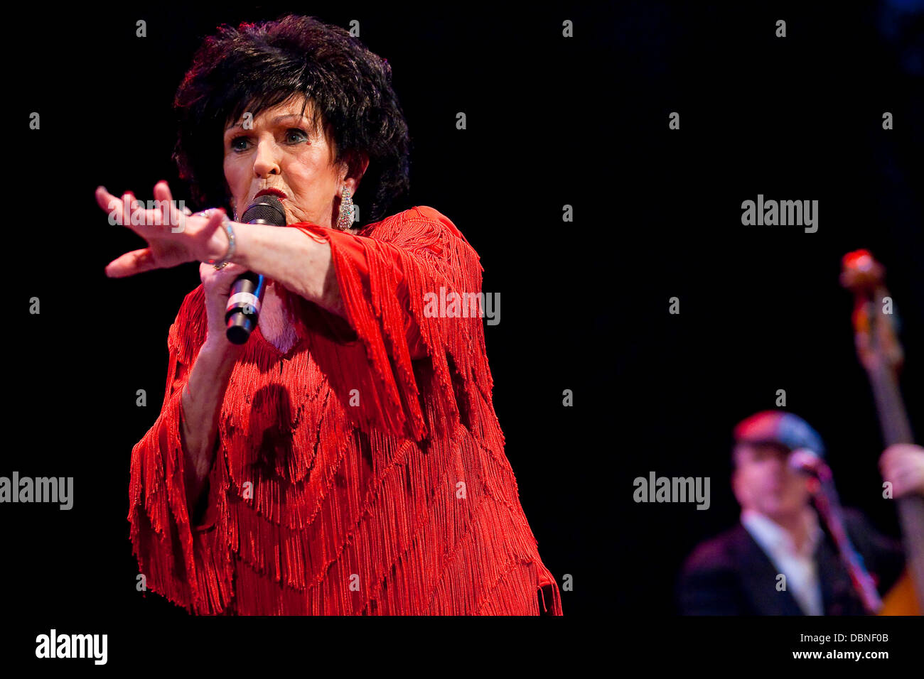 Wanda jackson performs hi-res stock photography and images - Alamy