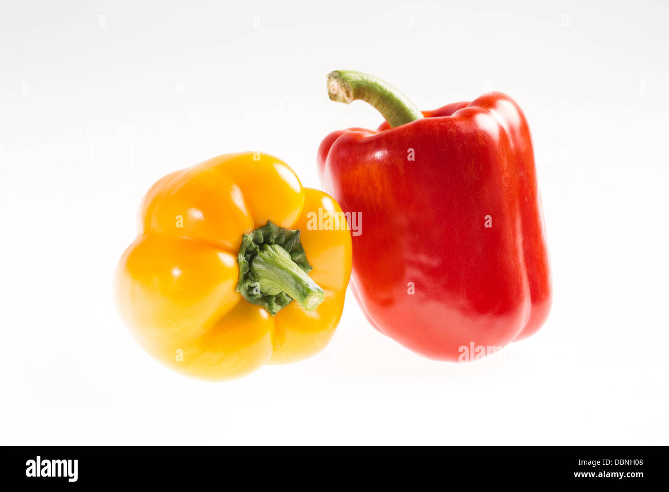 Yellow bell peppers hi-res stock photography and images - Alamy