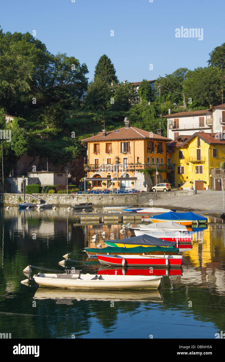 Boats on lake mergozzo north hi-res stock photography and images - Alamy