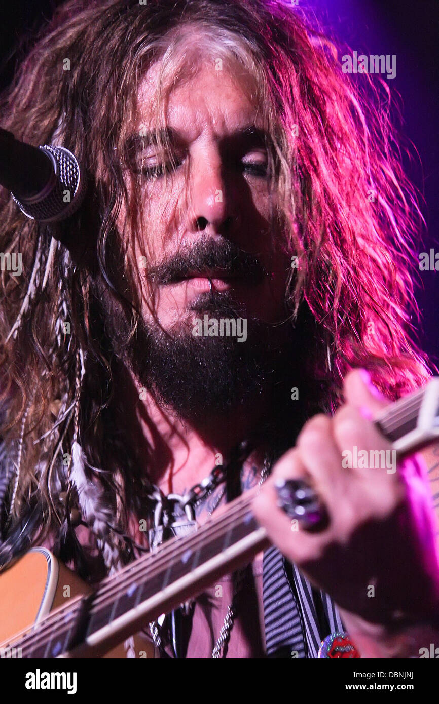 John corabi performing live in hi-res stock photography and images - Alamy