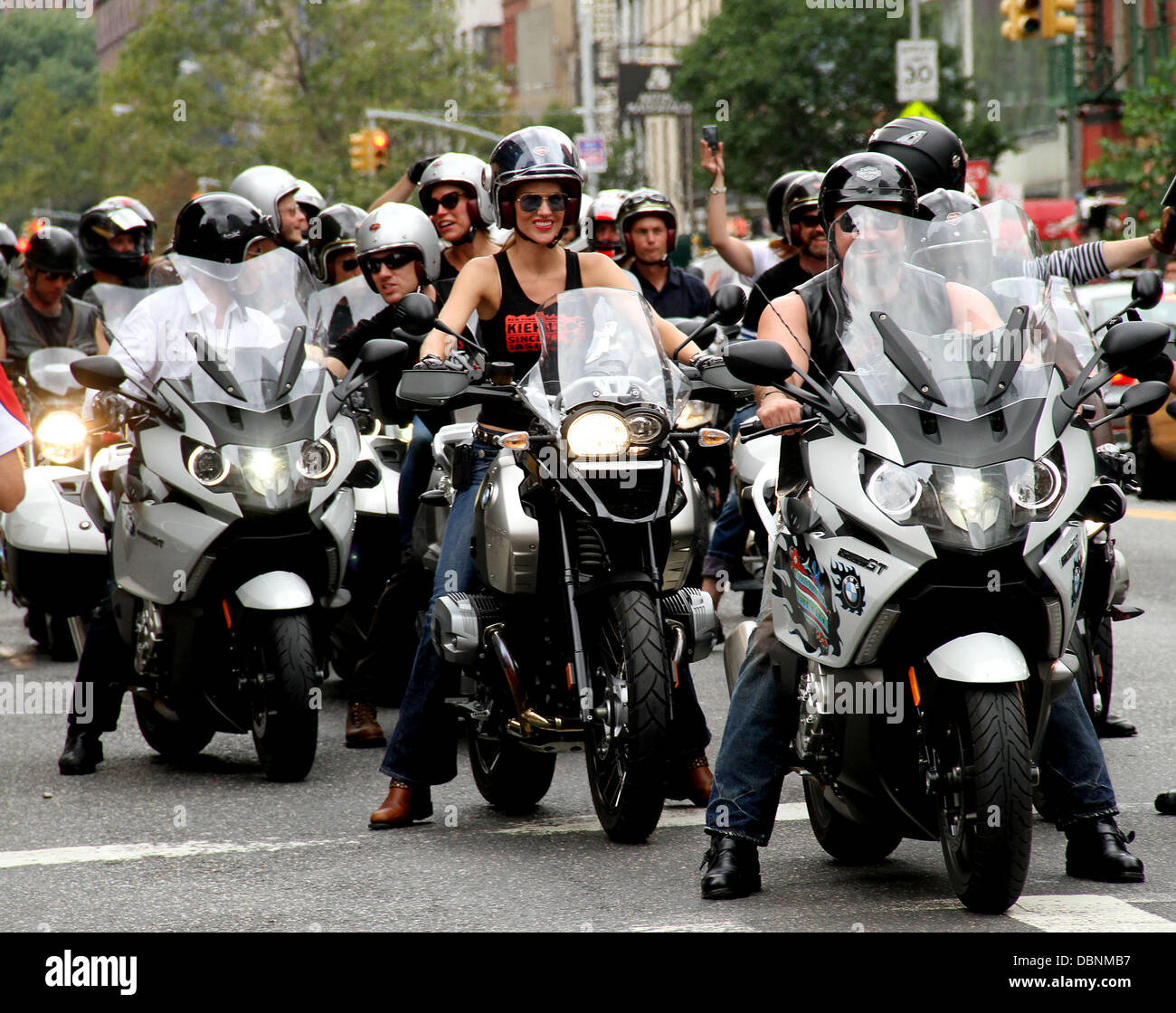 Chris Salgardo, Tricia Helfer, Tyson Beckford, Mark-Paul Gosselaar and ...