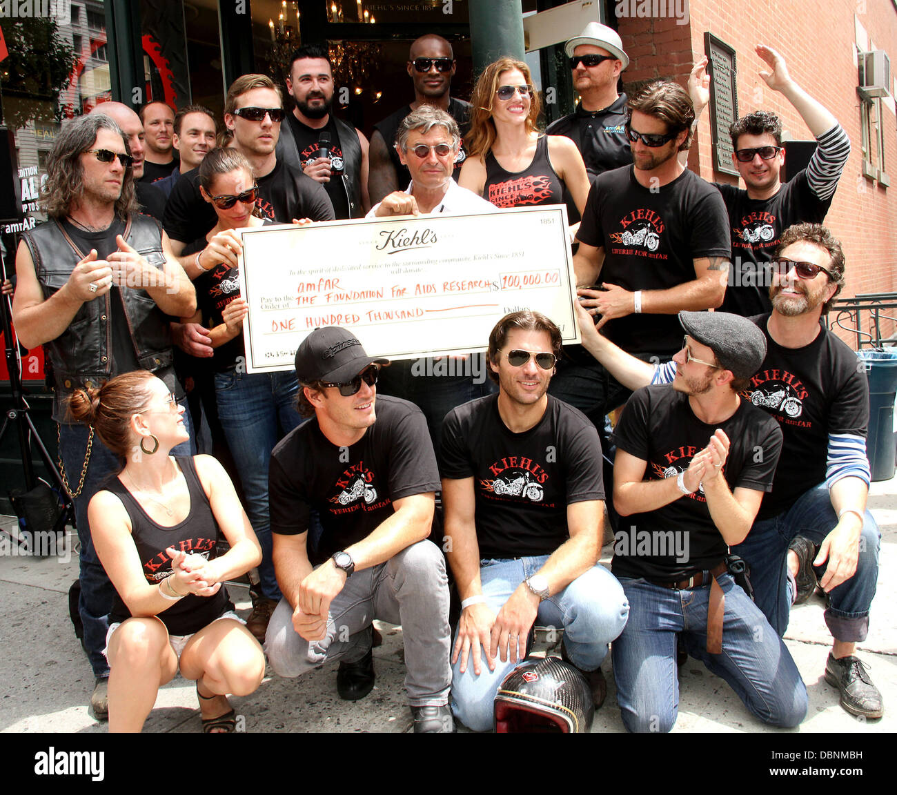 Chris Salgardo, Tricia Helfer, Tyson Beckford, Mark-Paul Gosselaar and ...