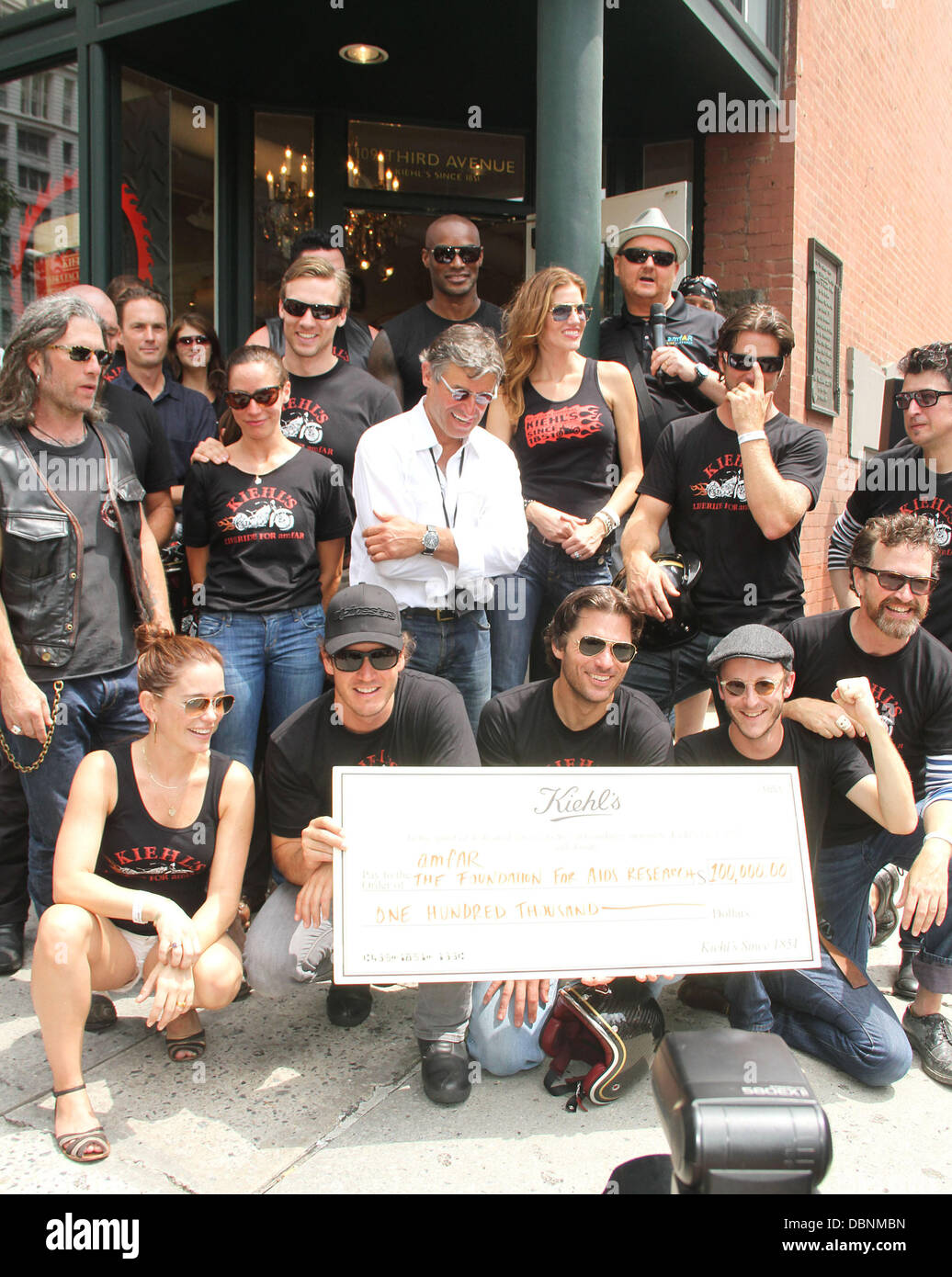 Chris Salgardo, Tricia Helfer, Tyson Beckford, Mark-Paul Gosselaar and ...