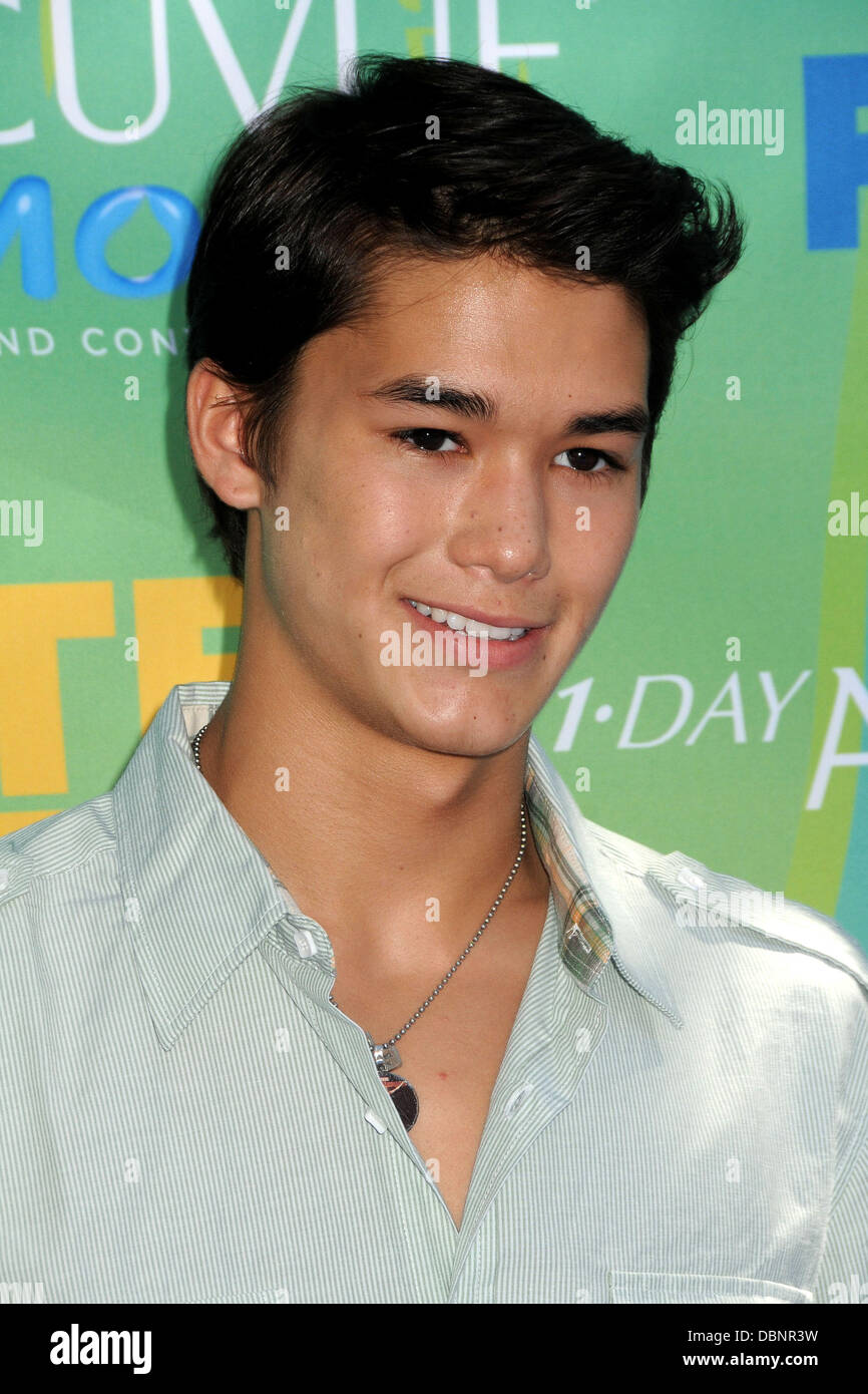 Boo Boo Stewart 2011 Teen Choice Awards held at Gibson Amphitheatre ...