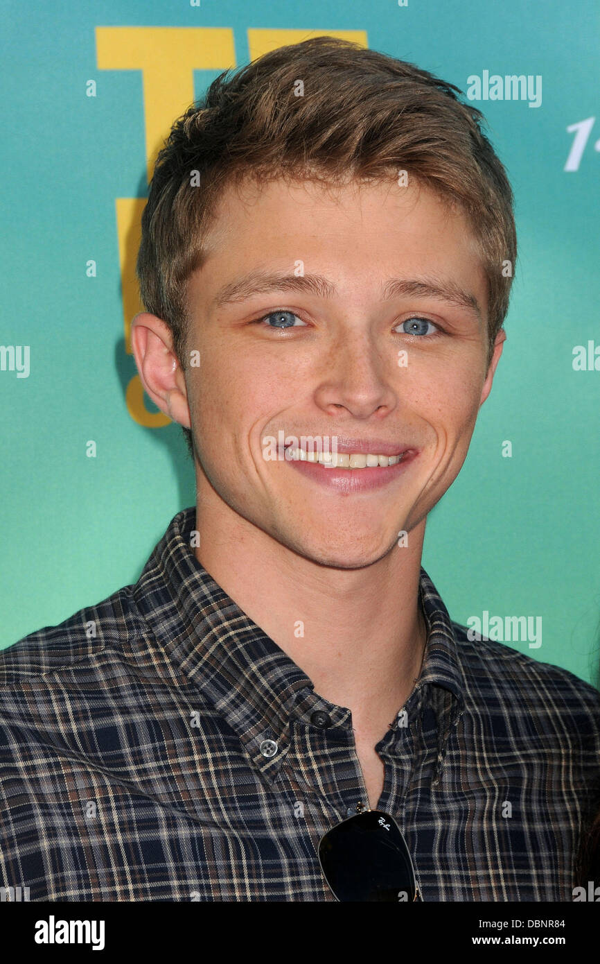 Sterling Knight 2022