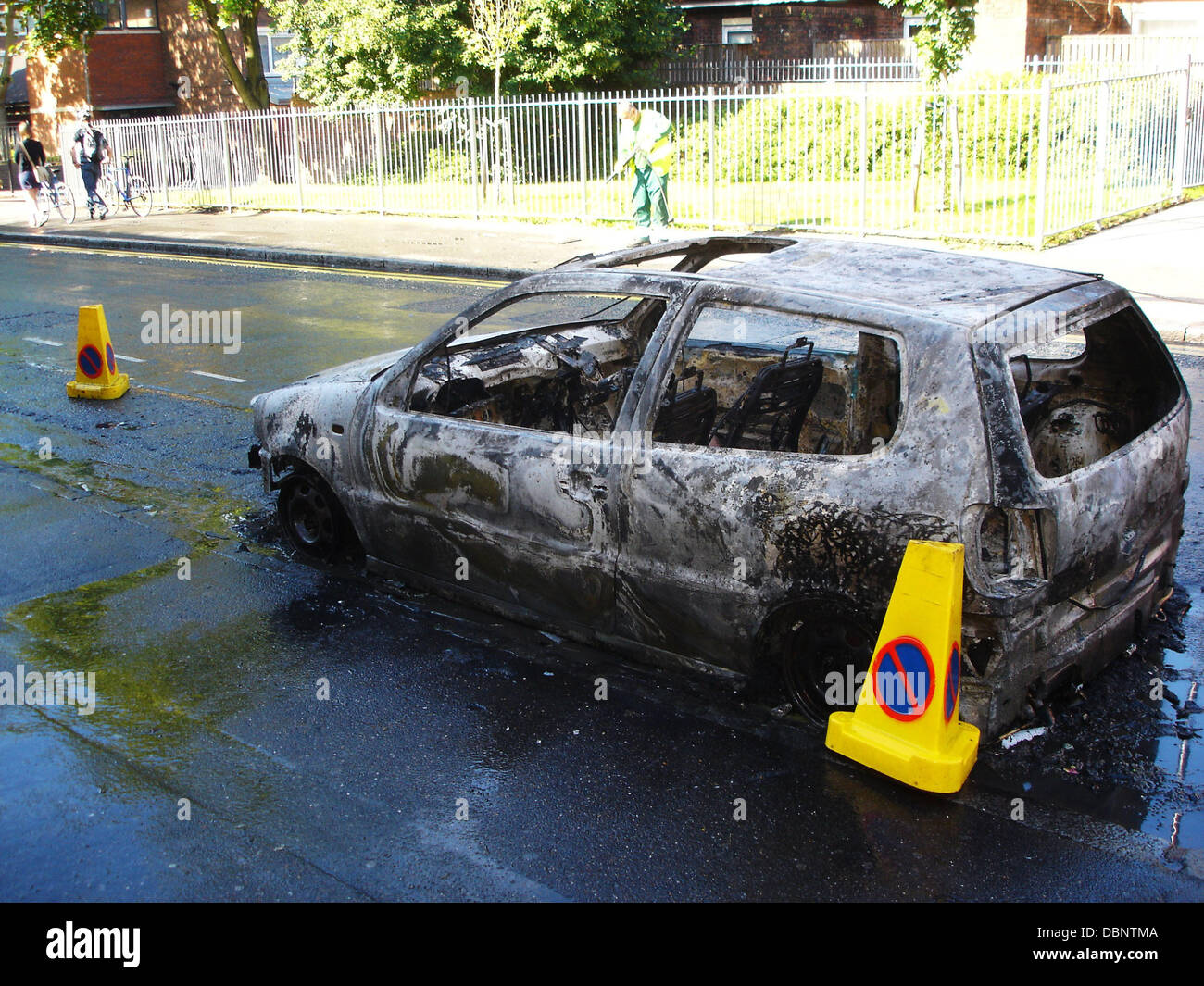 The aftermath of rioting near the Pembury Estate in Hackney, East ...