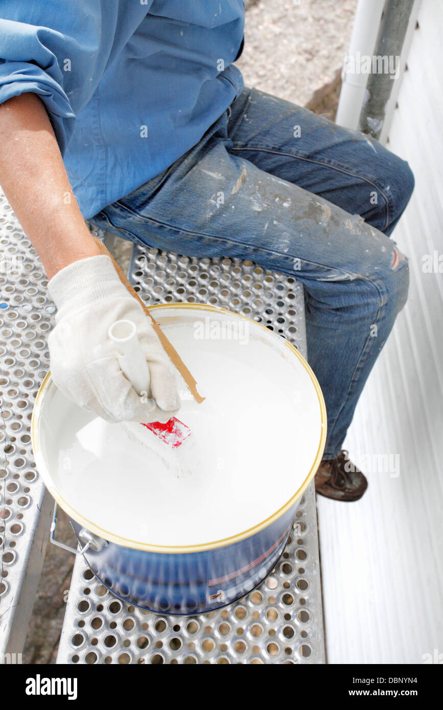 Painting of man with bucket hi-res stock photography and images - Alamy