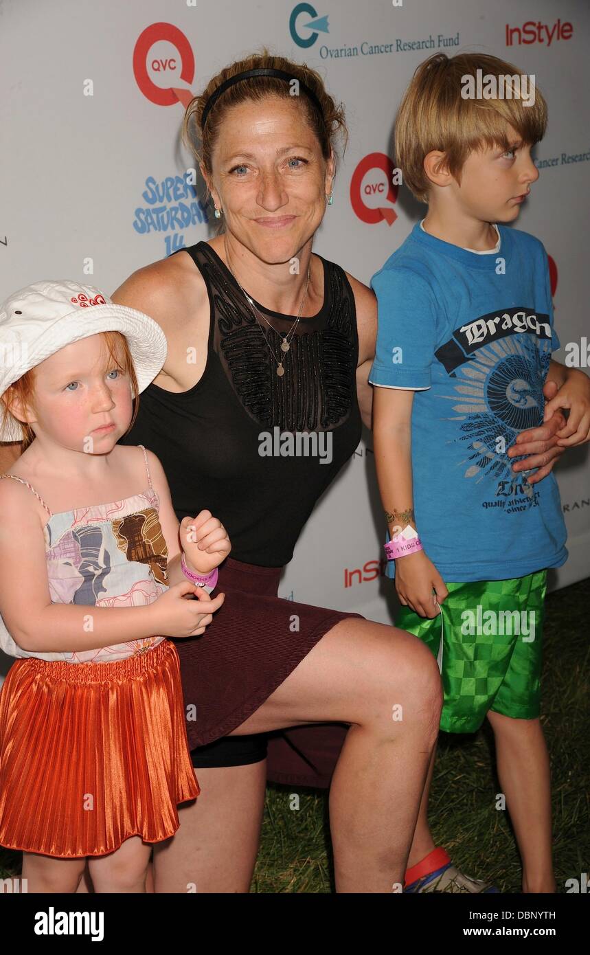 Edie Falco Super Saturday 14 to benefit the Ovarian Cancer Research ...