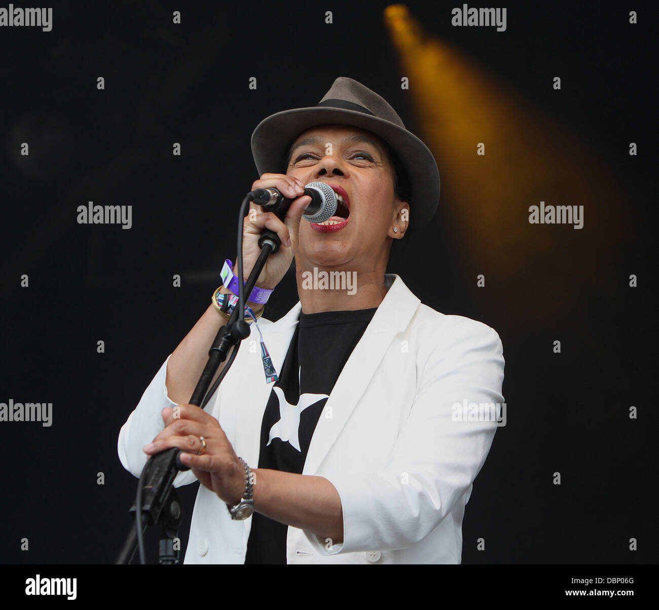 Pauline black singer hi-res stock photography and images - Alamy