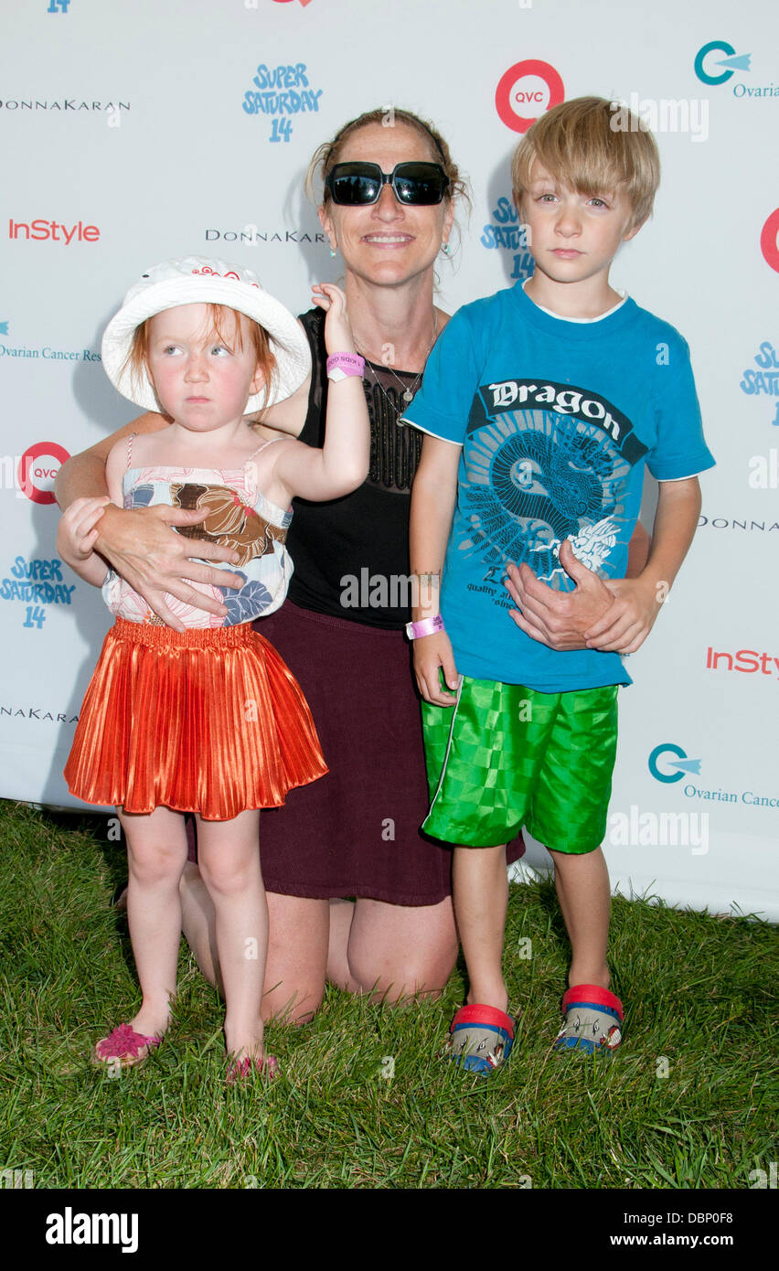 Edie Falco Super Saturday 14 to benefit the Ovarian Cancer Research ...