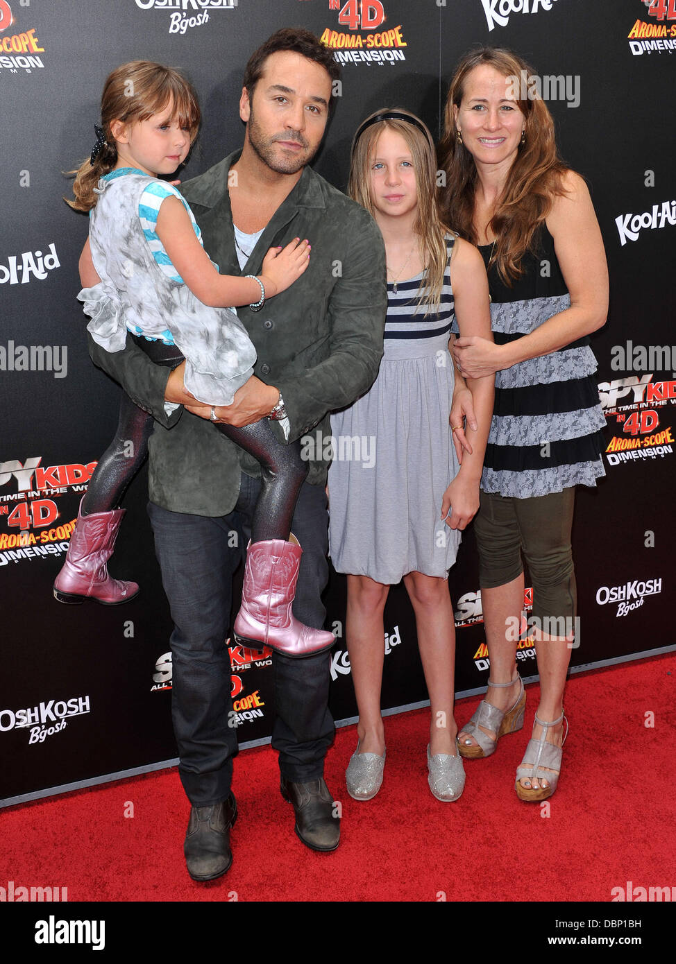Jeremy Piven Family