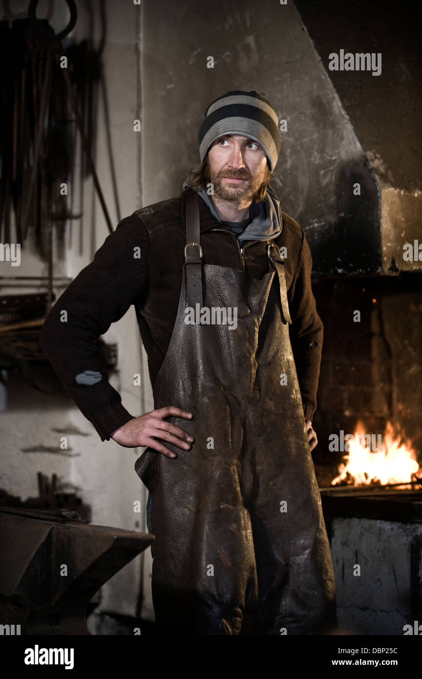 Workshop forge hi-res stock photography and images - Alamy