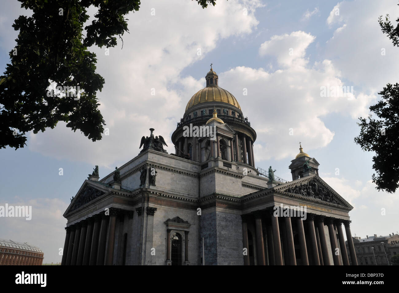 St. isaac's cathedral st. petersburg hi-res stock photography and ...