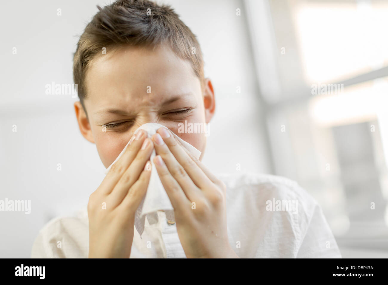 Children blowing their nose hi-res stock photography and images - Alamy