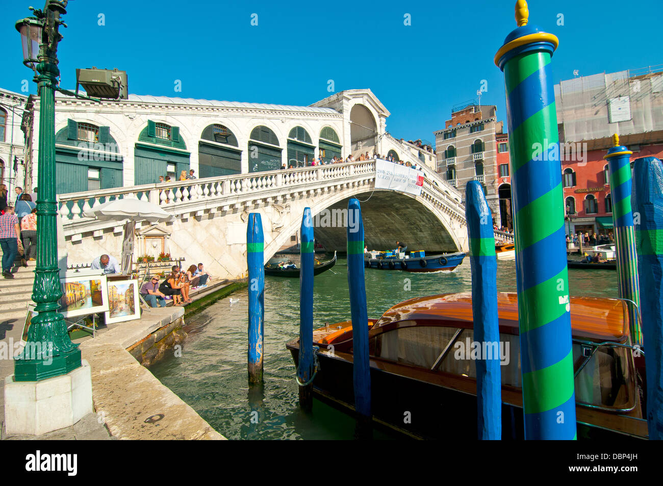 Rialto bridge view hi-res stock photography and images - Alamy