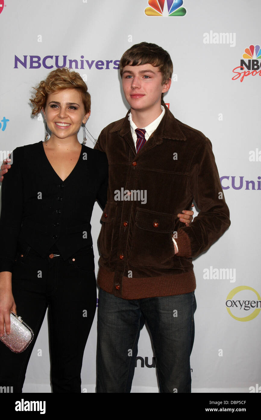 Mae whitman and miles heizer hi-res stock photography and images - Alamy