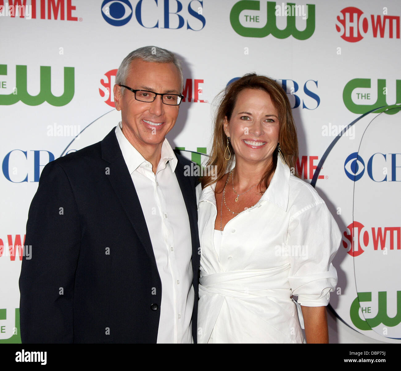 Drew pinsky with his wife susan cbs hi-res stock photography and images ...