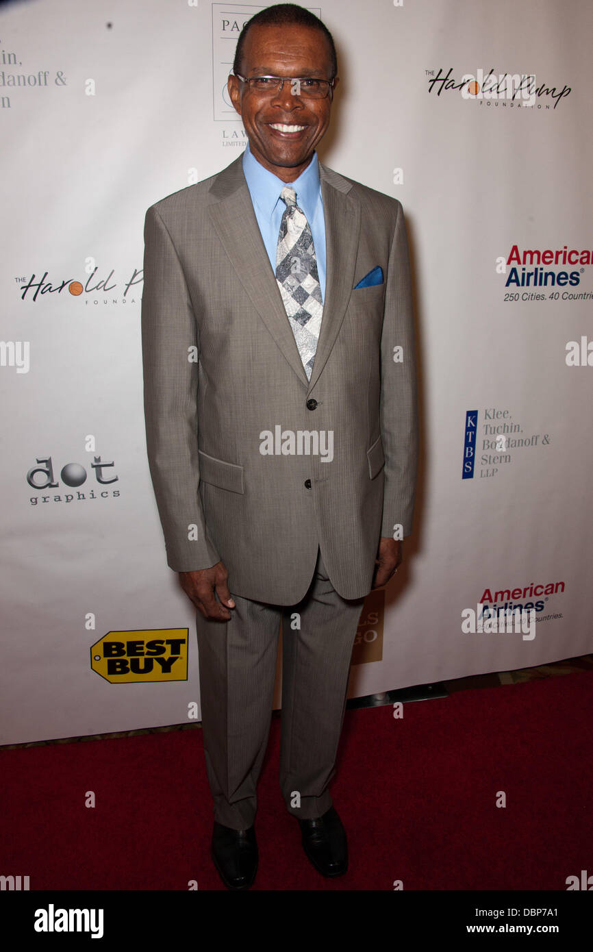 Gale Sayers 11th Annual Harold Pump Foundation Gala at the Hyatt ...