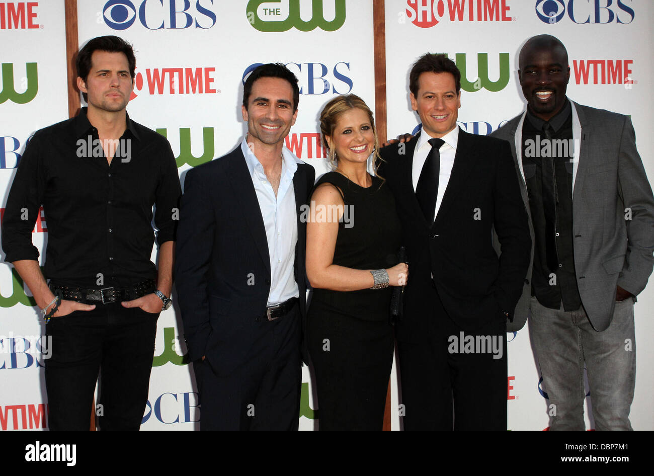 Kristoffer Polaha, Nestor Carbonell, Sarah Michelle Gellar, Ioan ...