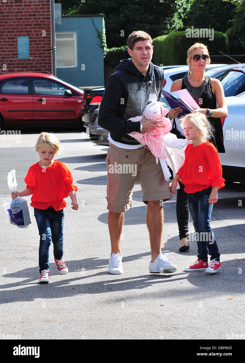 Steven Gerrard with his children and wife Alex Gerrard, née Alex Curran ...