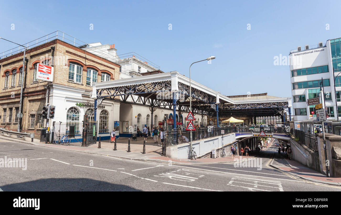 Brighton Railway Station, Sussex, England, UK Stock Photo - Alamy