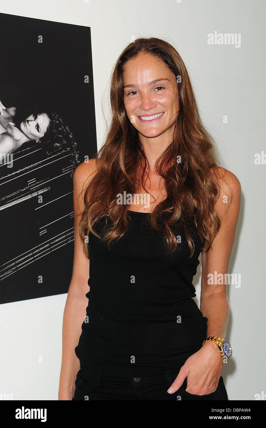 Ines Rivero attends her portrait unveiling at the "Women In Cages ...