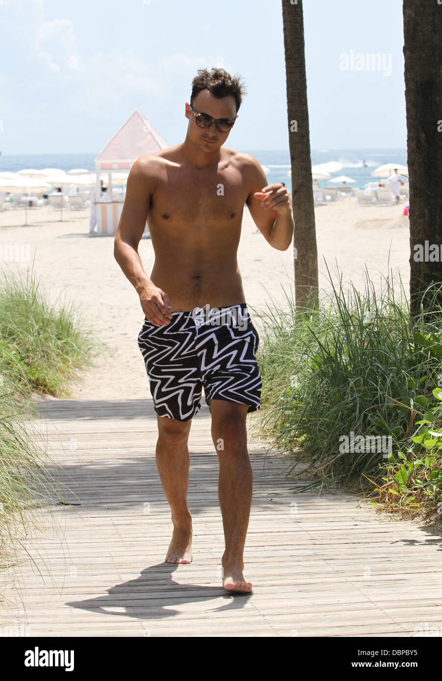 The Fray guitarist, Joe King, takes a stroll on the South Beach before ...