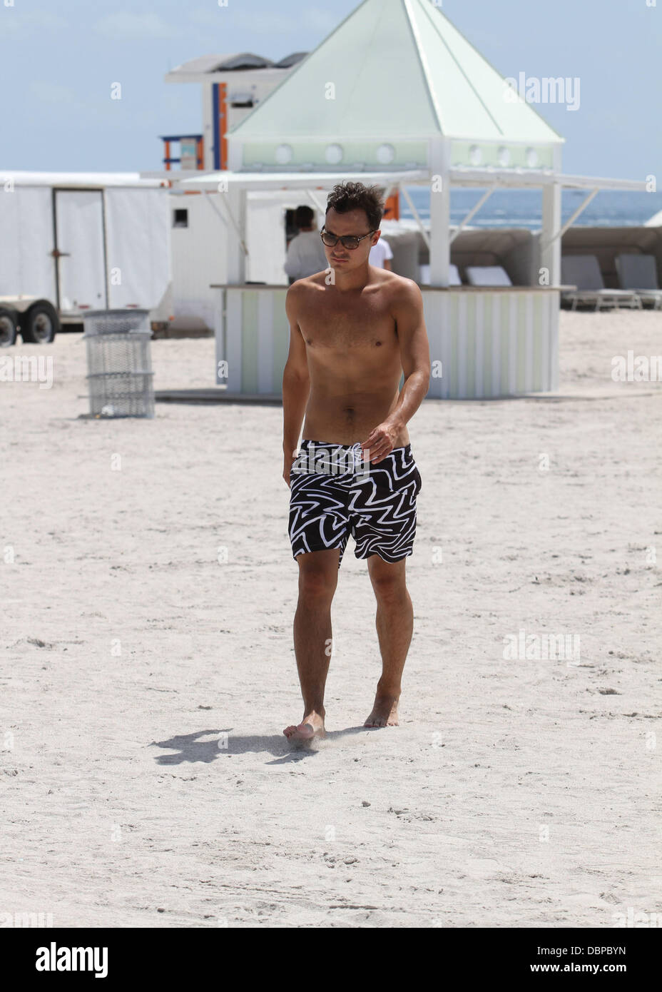 The Fray guitarist, Joe King, takes a stroll on the South Beach before ...