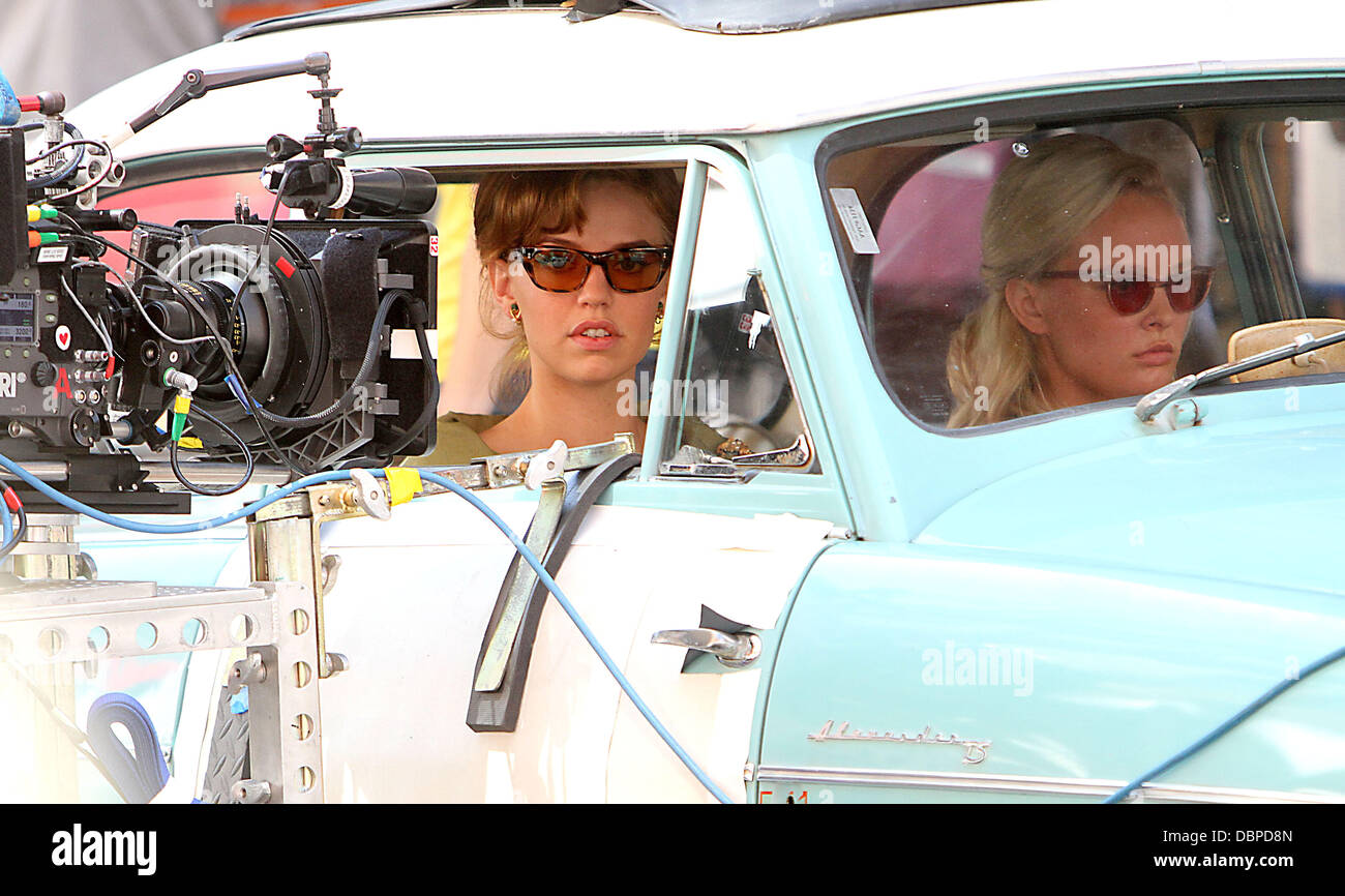 Kelli Garner, Margot Robbie ABC's new TV show 'Pan Am' shooting on ...