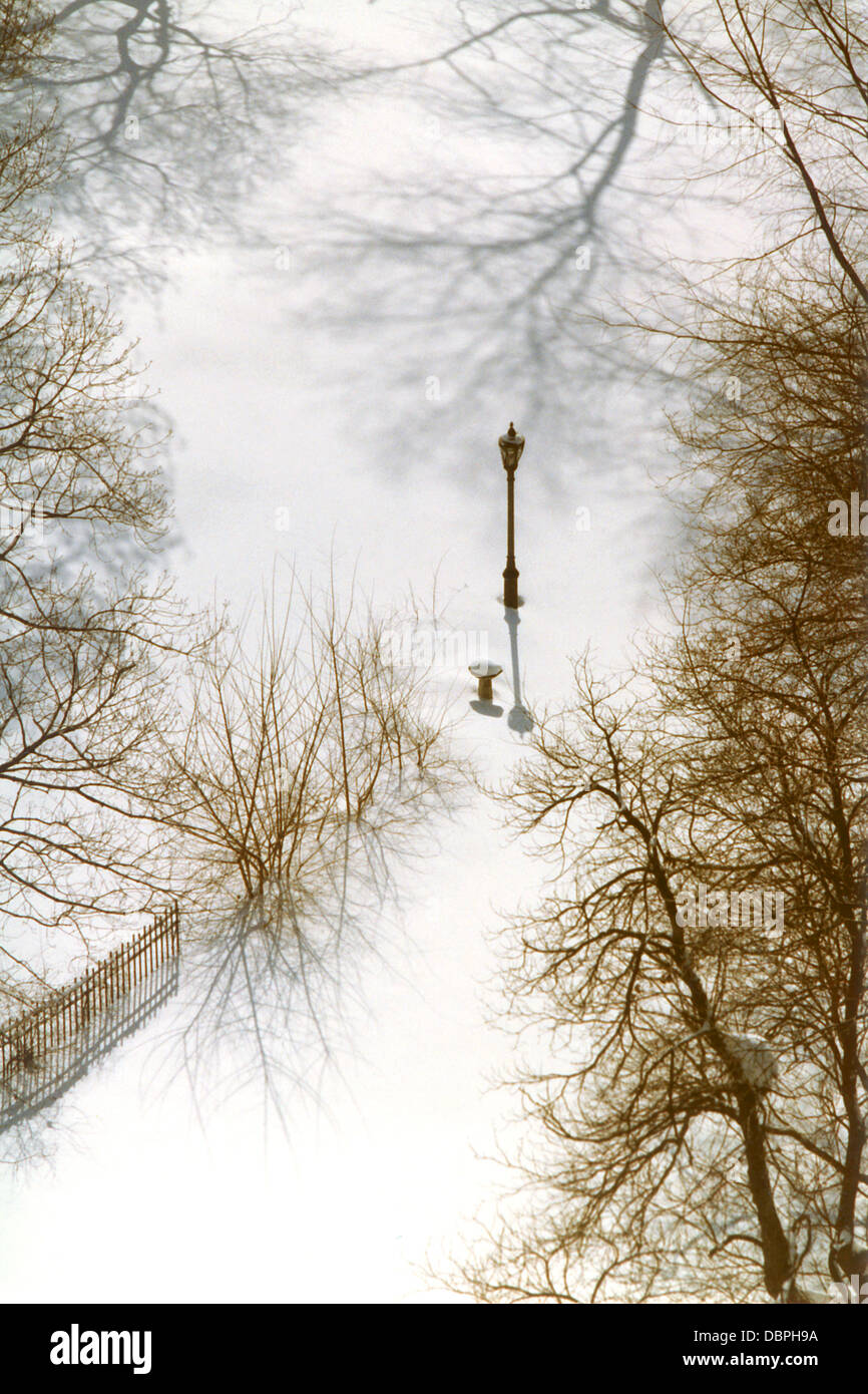 Lamp Post in Snow Stock Photo - Alamy