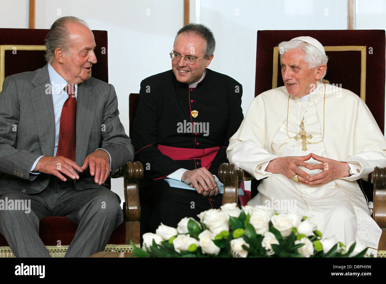 King Juan Carlos, Pope Benedict XVI Pope Benedict XVI with the Spanish ...