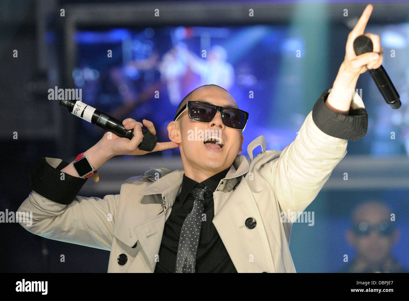 Kev Nish Far East Movement appear on Much Music's New.Music.Live ...